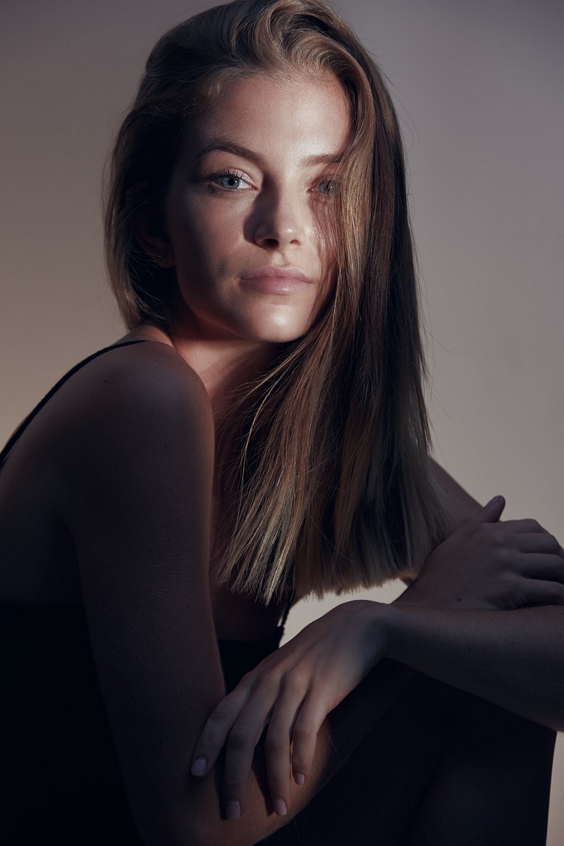 Lochie - Here now - Unique