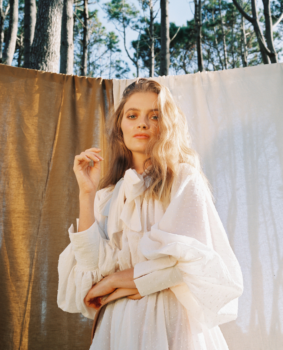 Lochie - Here now - Unique