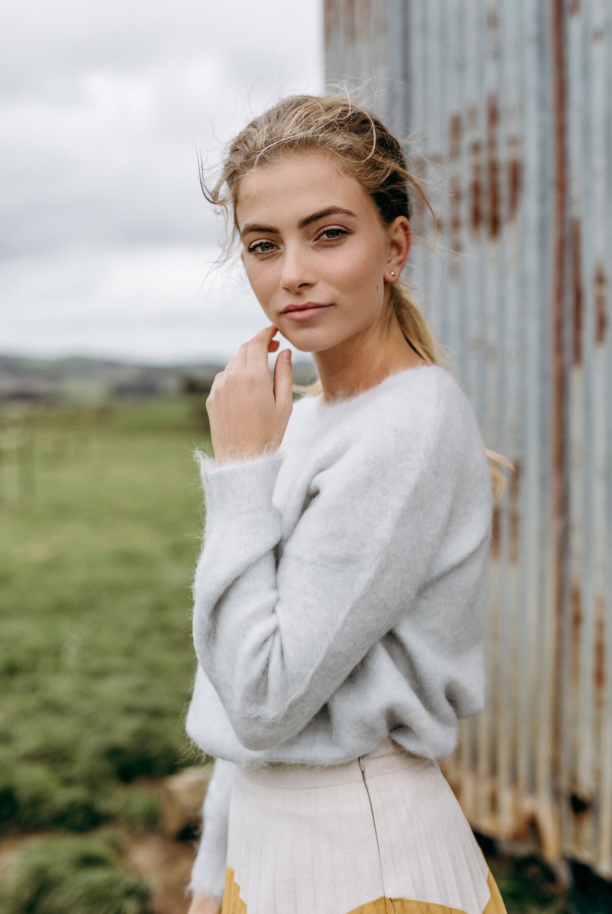 Lochie - Here now - Unique