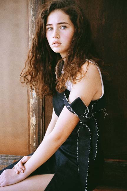 Ruby Pedersen for Oyster: Meet the model shot by Marnie Harris - Unique