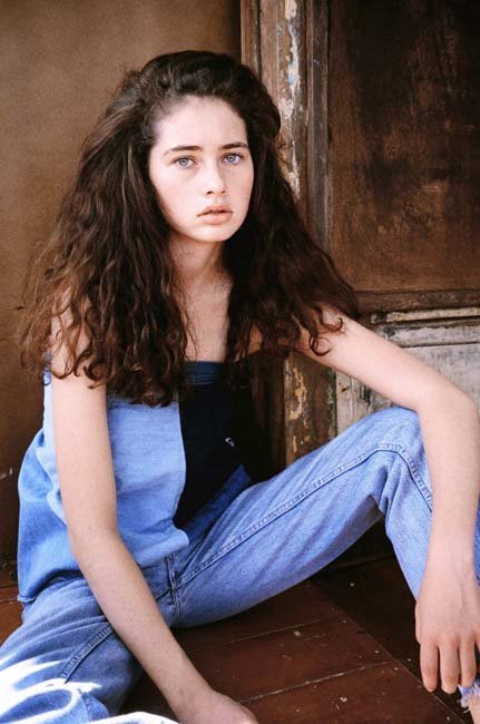 Ruby Pedersen for Oyster: Meet the model shot by Marnie Harris - Unique