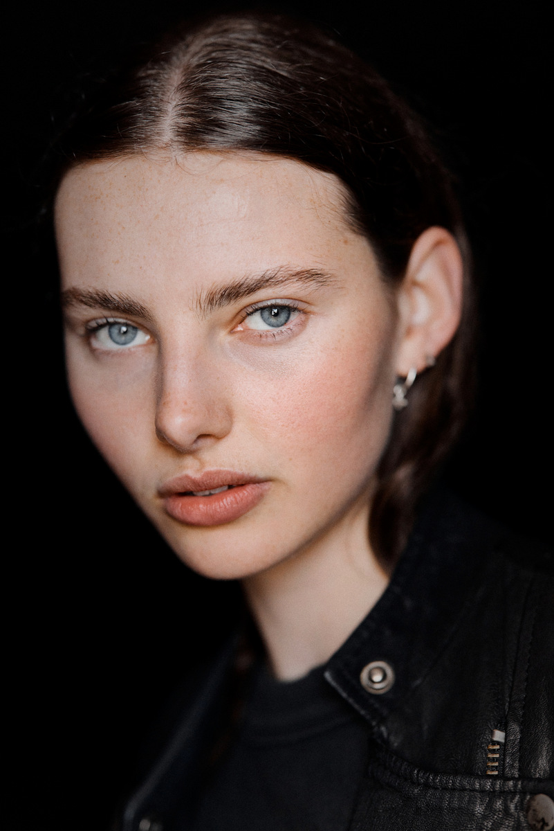 @ siennalyonn : Here Mid December - Unique