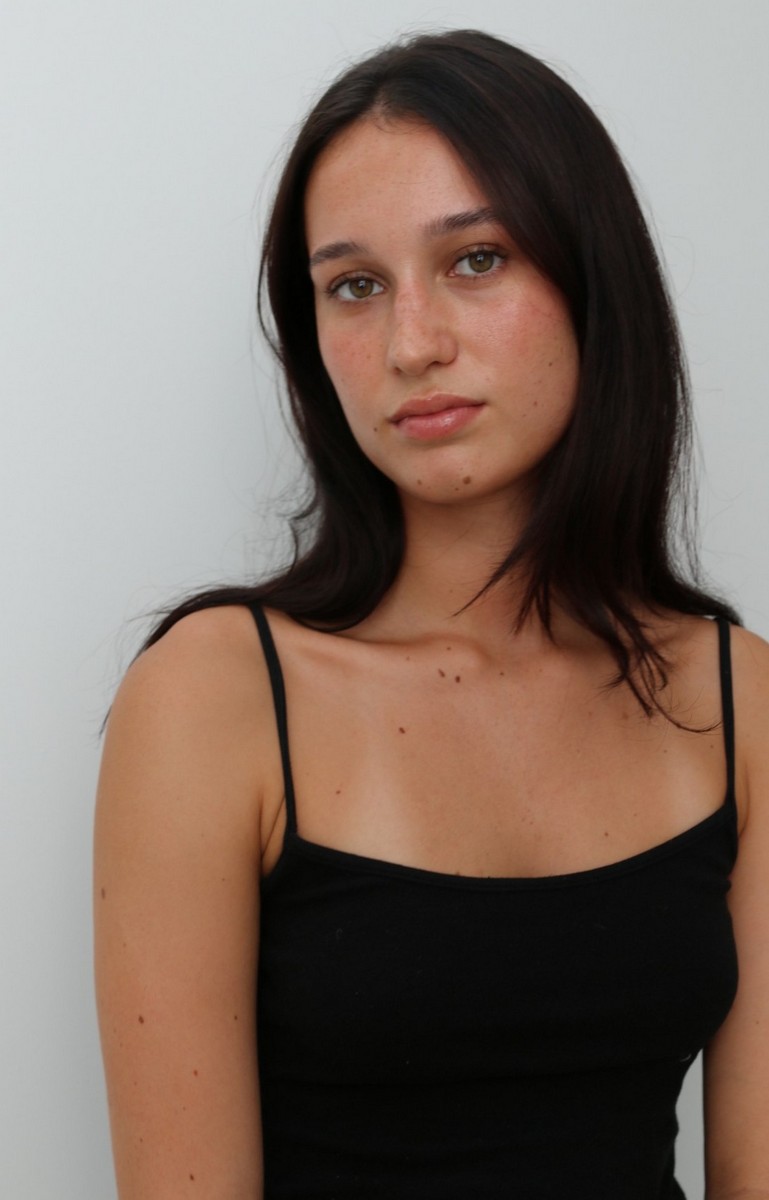 Ava Robbie: Wellington - Unique