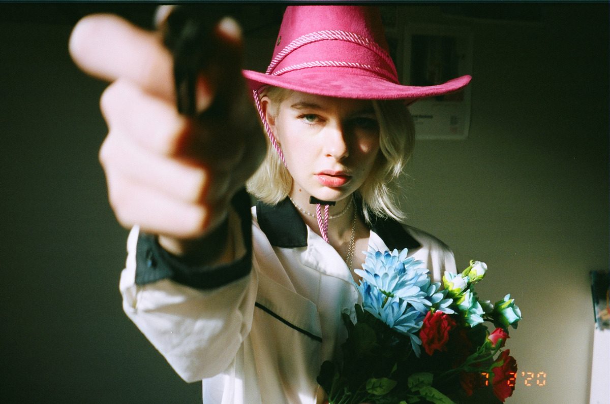 Teagan: Here now - Unique